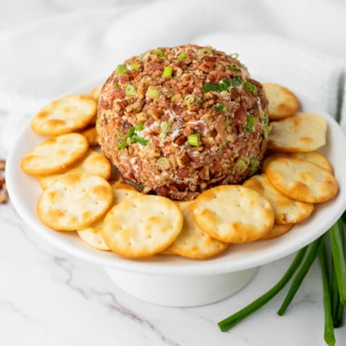 Holiday Cheese Ball - The Travel Palate