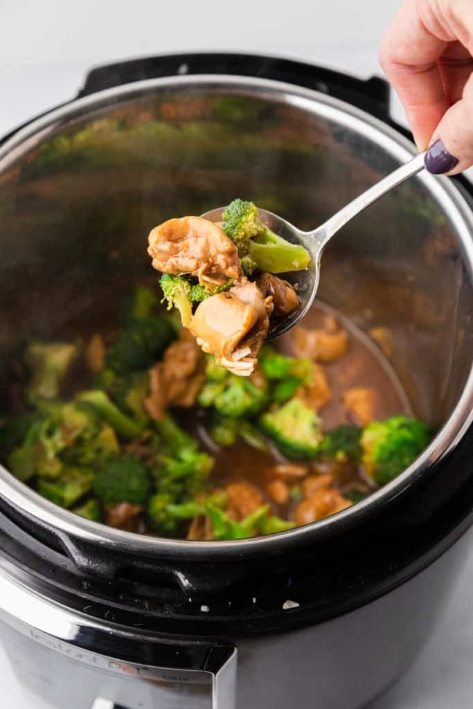 Instant Pot Chicken and Broccoli - The Travel Palate