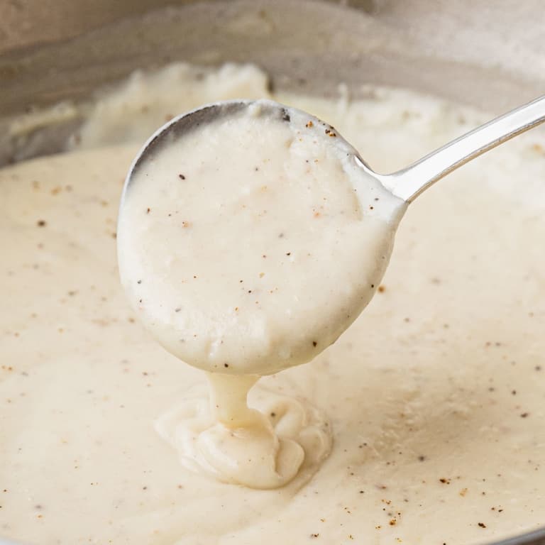 Southern White Gravy - The Travel Palate