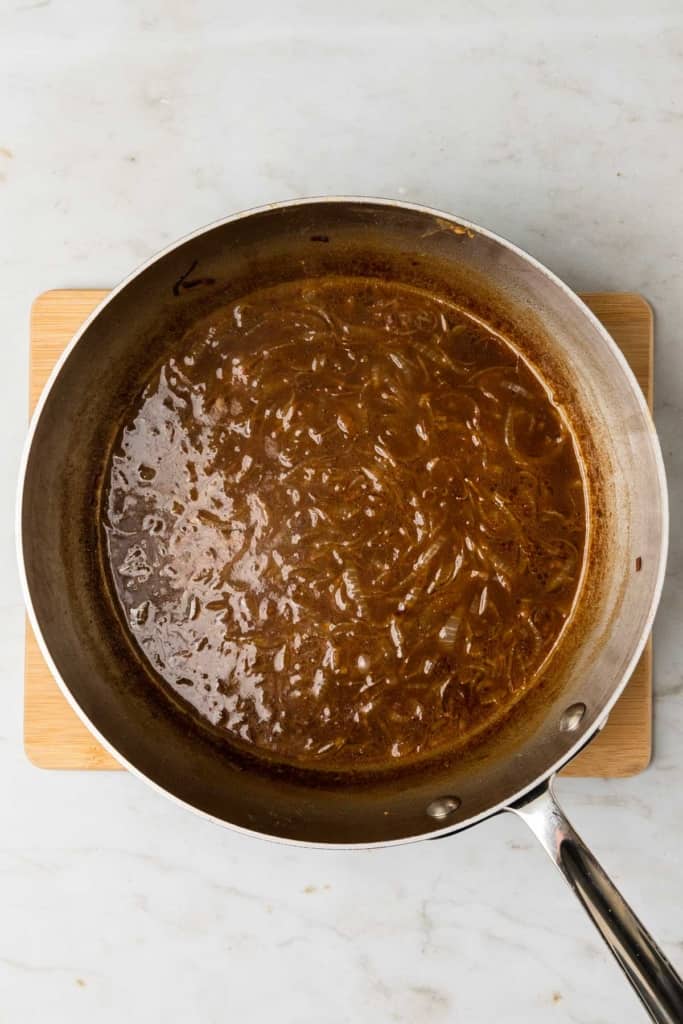 Gravy Recipe With Onion and Guinness Stout Beer - The Travel Palate