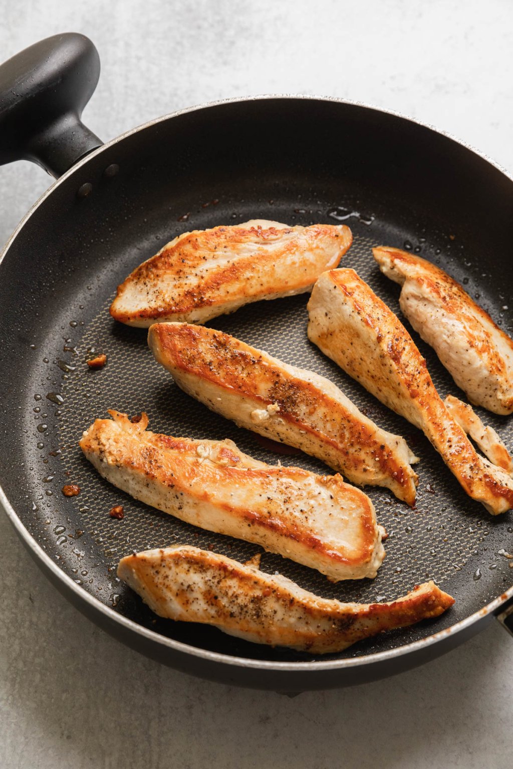 Amazing Cheesy Texas Chicken Spaghetti One Pan Recipe - The Travel Palate