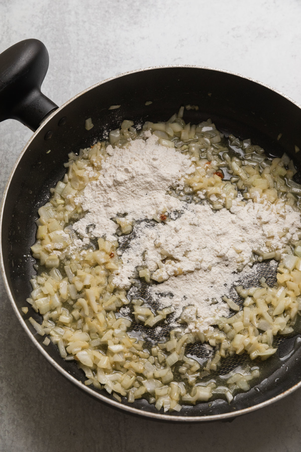 Amazing Cheesy Texas Chicken Spaghetti One Pan Recipe - The Travel Palate