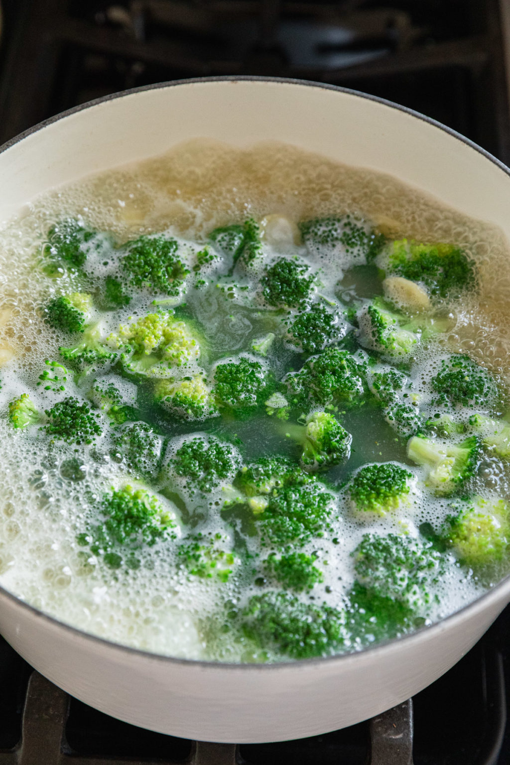 Olive Garden Chicken Con Broccoli (Copycat) - The Travel Palate